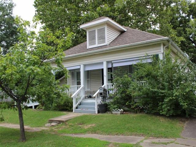 1901 S Stewart Ave, Sedalia, MO 65301