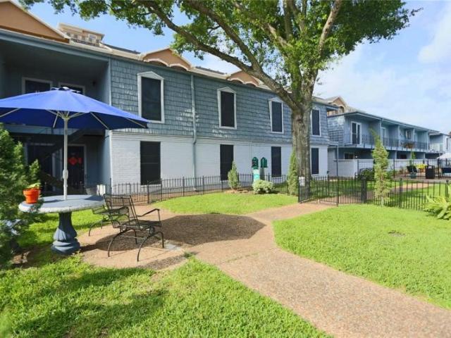 1901 S Voss Road 18