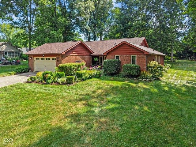 1901 Skyline Dr, Greenwood, IN 46143