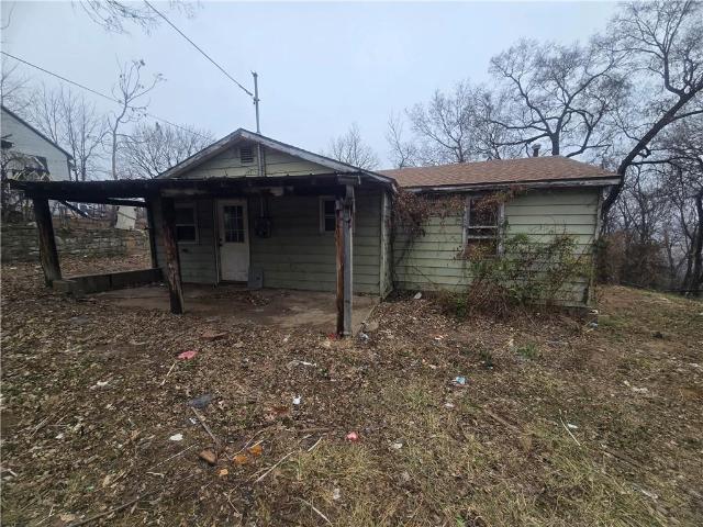 1901 Spring Street