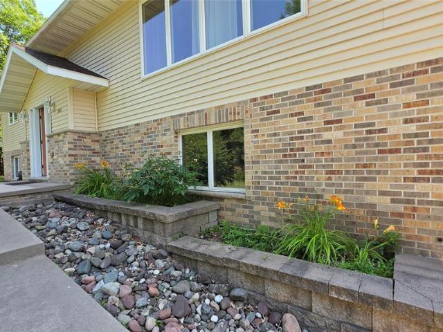 1901 Spruce Lane
