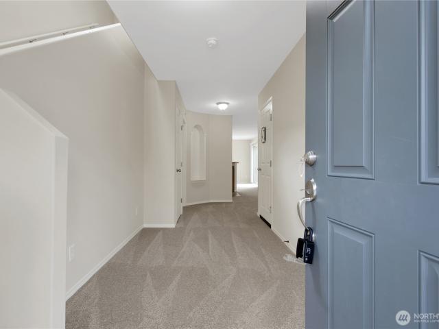 1901 th Avenue Ct E