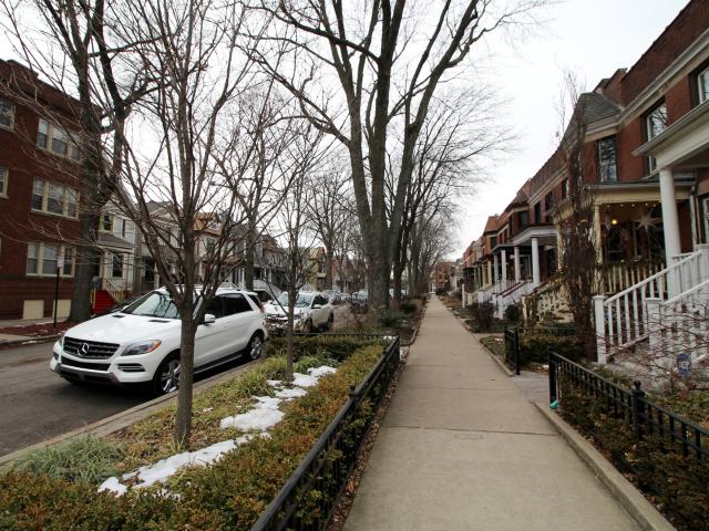 1901 w newport avenue # 2