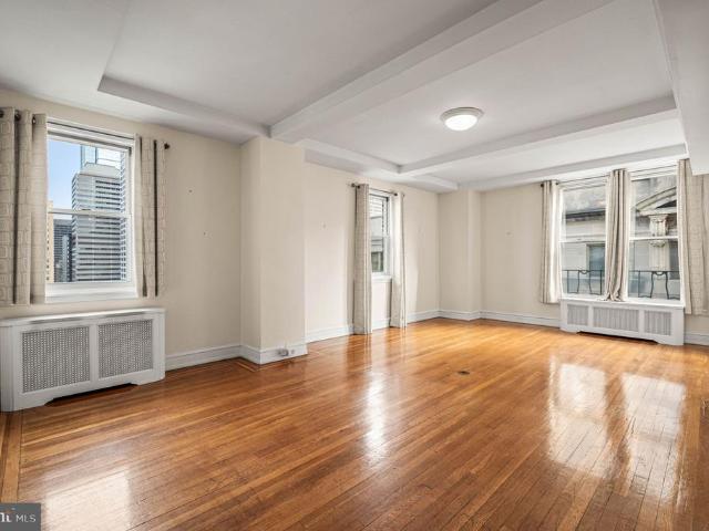 1901 Walnut Street # 17F