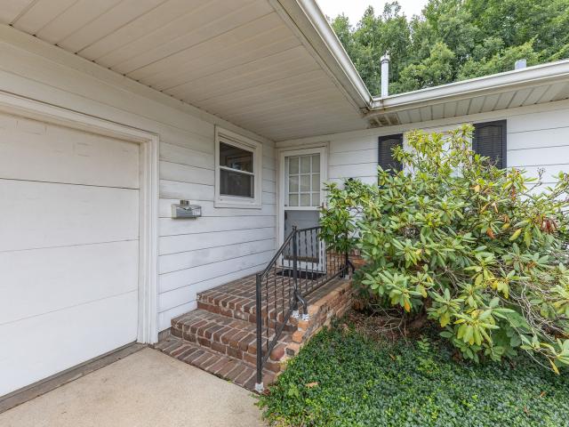 1901 47th Street Court