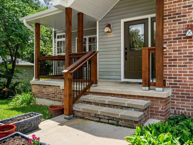 1902 mary ellen dr