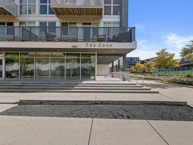 1902 N Commerce St Apt 506, Milwaukee, WI 53212
