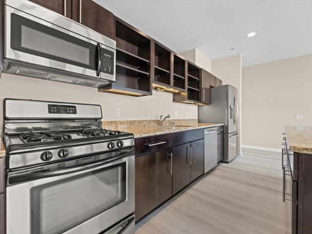 1902 N Commerce St, Unit 506
