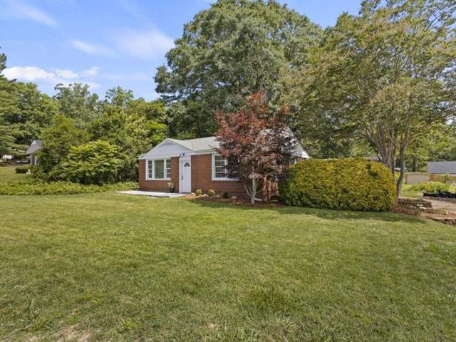 1902 Old Parker Rd, Greenville, SC 29609