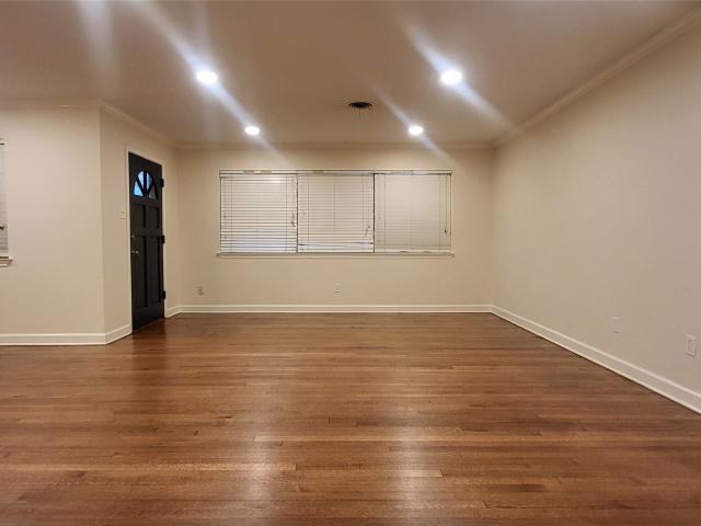 1902 Amy Drive