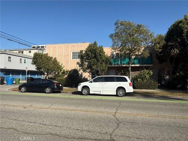 1902 Arizona Ave, Santa Monica, CA 90404