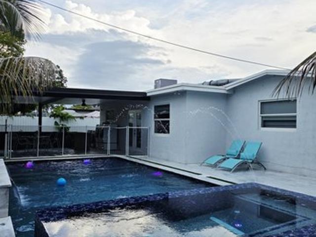 1902 Baythorne Rd, West Palm Beach, FL 33415