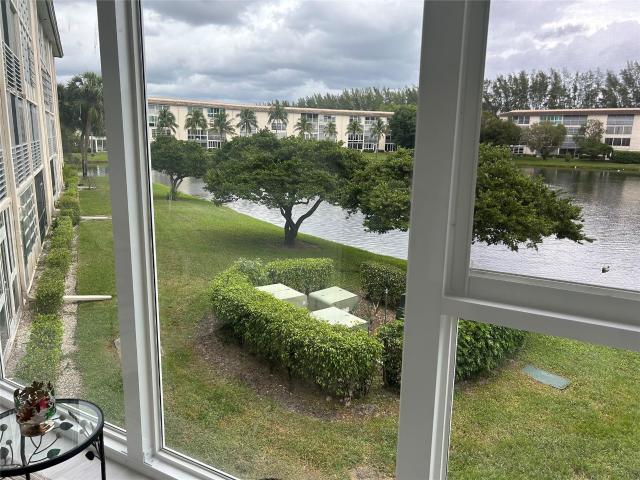 1902 Bermuda Cir, Unit G2, Coconut Creek, FL 33066 | MLS #F10541 | Compass