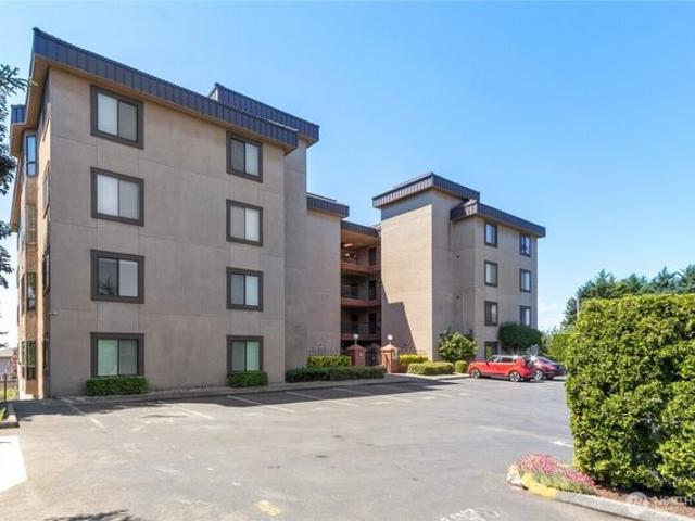 1902 Bridgeport Way W Apt 106, University Place, WA 98466