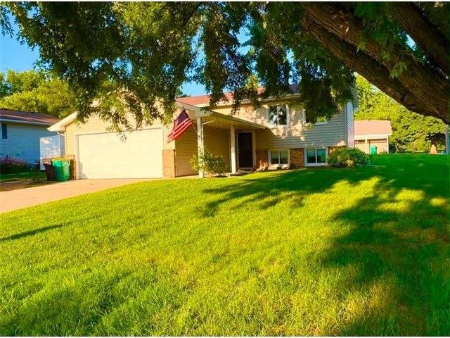 1902 Brookside Dr, Albert Lea, MN 56007