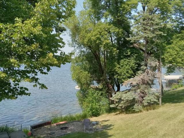 1902 E Lake Geneva Rd NE, Alexandria, MN 56308