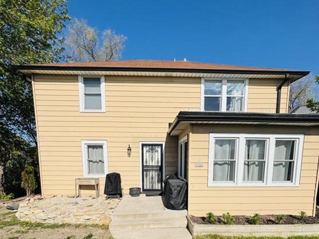 1902 S 76th St, West Allis, WI 53219