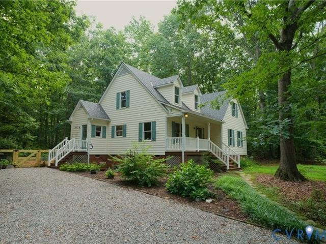1902 Soldiers Ln, Crozier, VA 23039