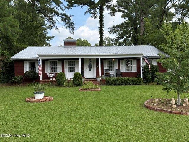 1902 Trent Blvd, New Bern, NC 28560