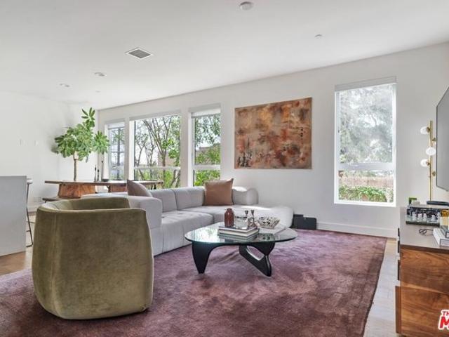 1902 W Liberty Ct, Los Angeles, CA 90026