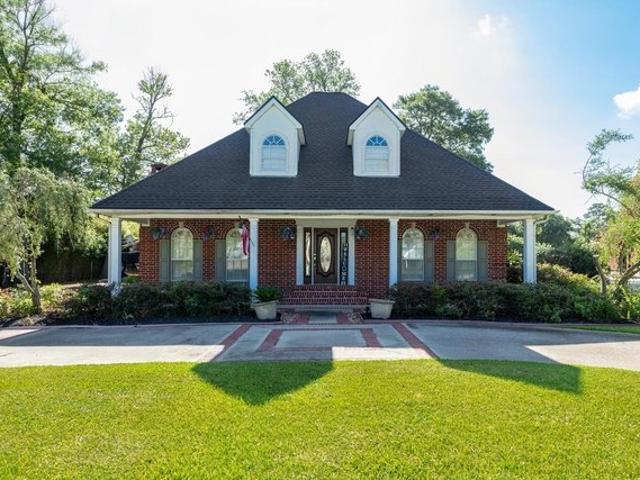 1902 W Lucas Dr, Beaumont, TX 77706