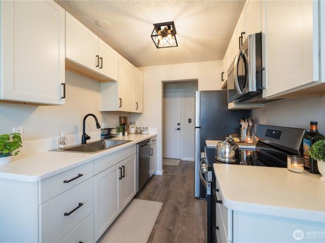 1902 W Prospect Street # 105