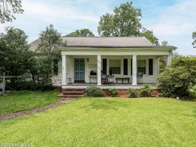 1902 Wilson St, New Bern, NC 28560