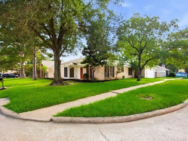 1902 Wingleaf Dr, Houston, TX 77084