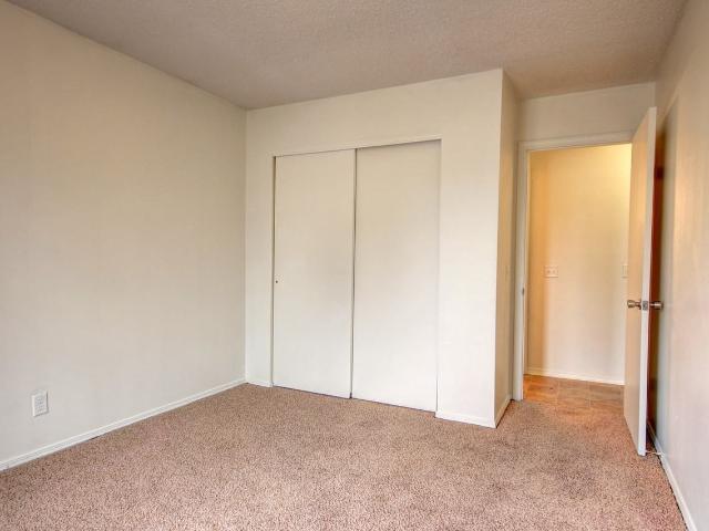 1902KA 1 Bedroom Apartment for Rent at 1902 Karen Ct, Champaign, IL 61822