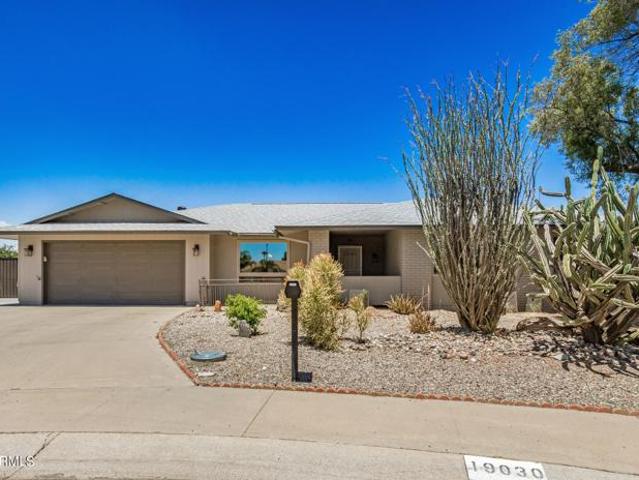 19030 N Welk Dr, Sun City, AZ 85373