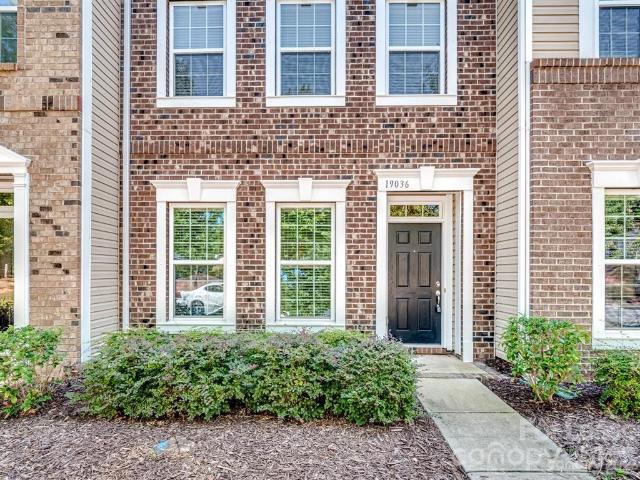 19036 Lake Breeze Drive