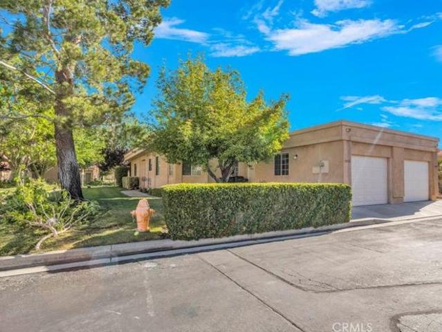 19036 Primrose Ln, Apple Valley, CA 92308