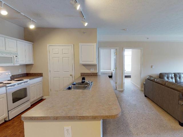 1903 N Lincoln Avenue # 227
