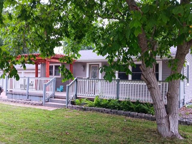 1903 Asbury Ave, Ottumwa, IA 52501