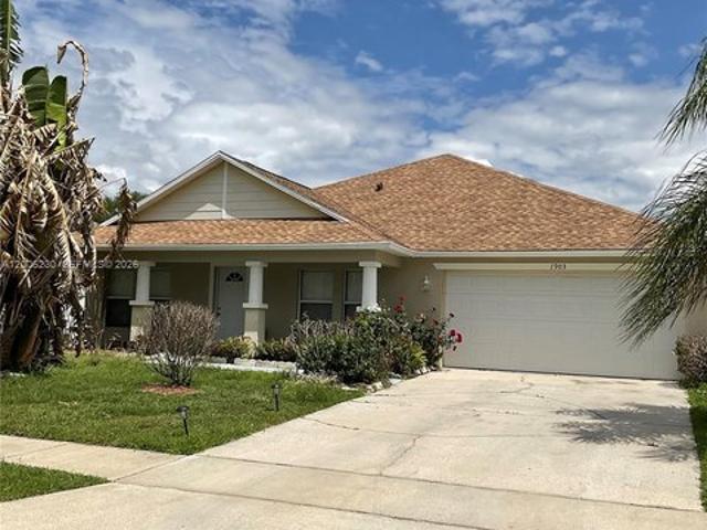 1903 Binnacle St, Kissimmee, FL 34744