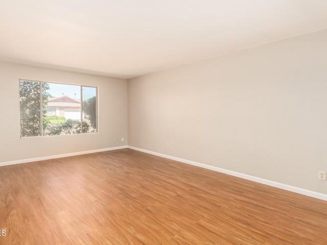1903 E Balboa Drive