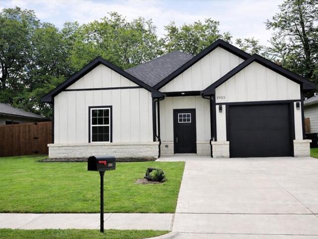 1903 King St, Greenville, TX 75401