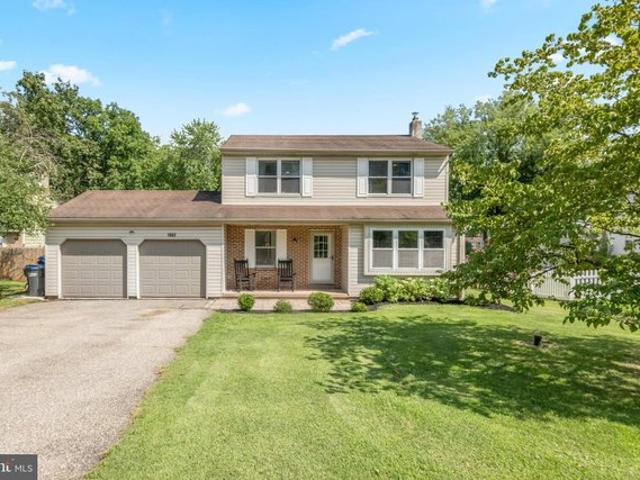 1903 Parkside Ln, Harleysville, PA 19438