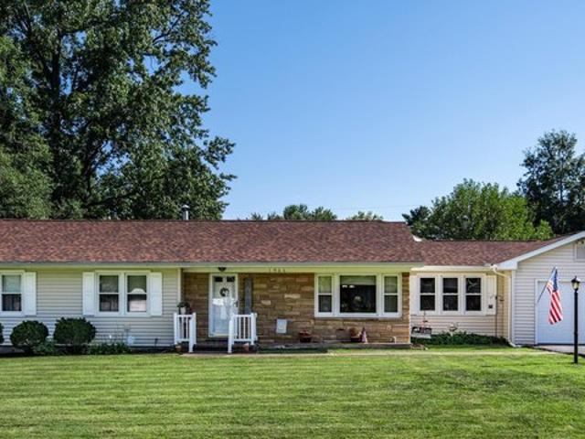 1903 Suzanne Dr, Marion, IL 62959