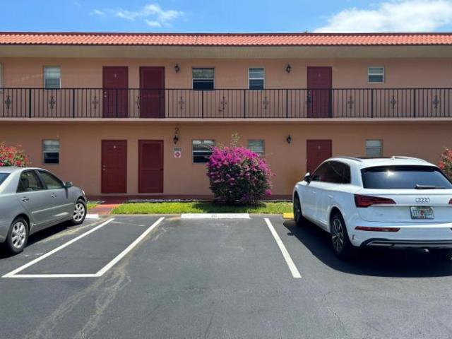 1903 SW Palm City Rd #J, Stuart, FL 34994