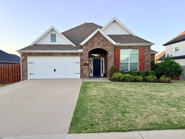 1903 W Gilligan Ave, Rogers, AR 72758