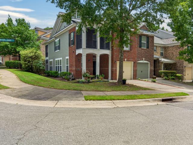 1903 Whirlaway Court