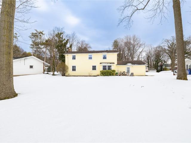 190 Courtly Circle