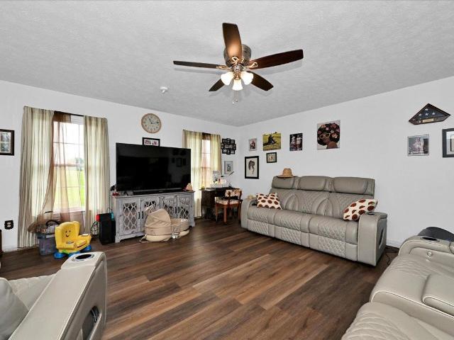190 Co Rd 842