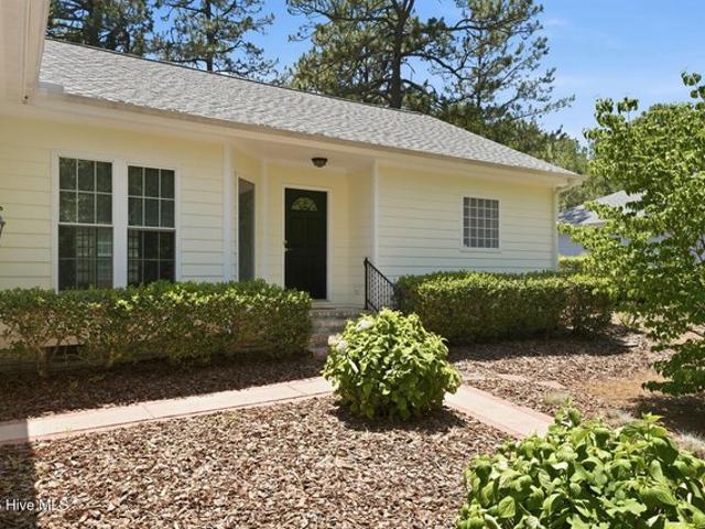 190 Canter Ln, Pinehurst, NC 28374