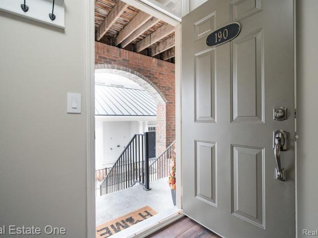 190 Amys Walk