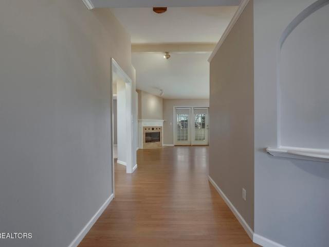190 Amohi Way