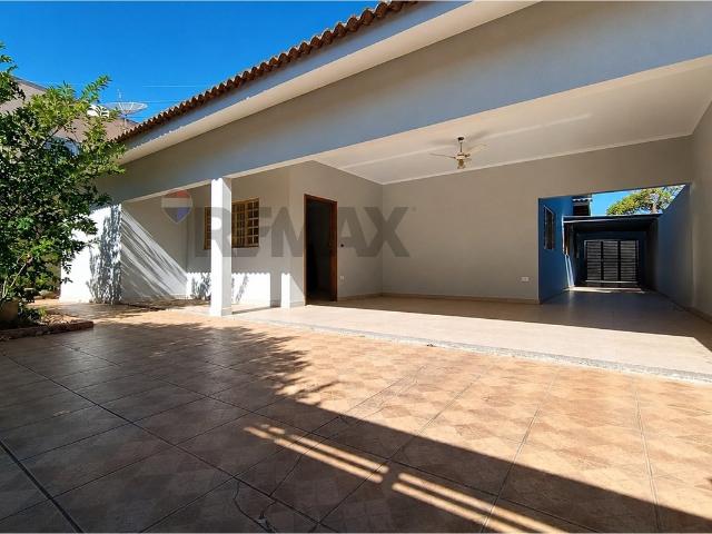 190 Área Útil Casa Alugar, 3 Dormitórios localizado em Rua Manoel Ferreira da Rocha, 182, Centro, Três Lagoas, Mato Grosso do Sul, 79600190 | Brasil