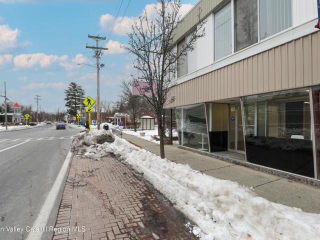 190 Broadway