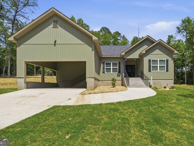 190 Green Lake Dr NE, Milledgeville, GA 31061